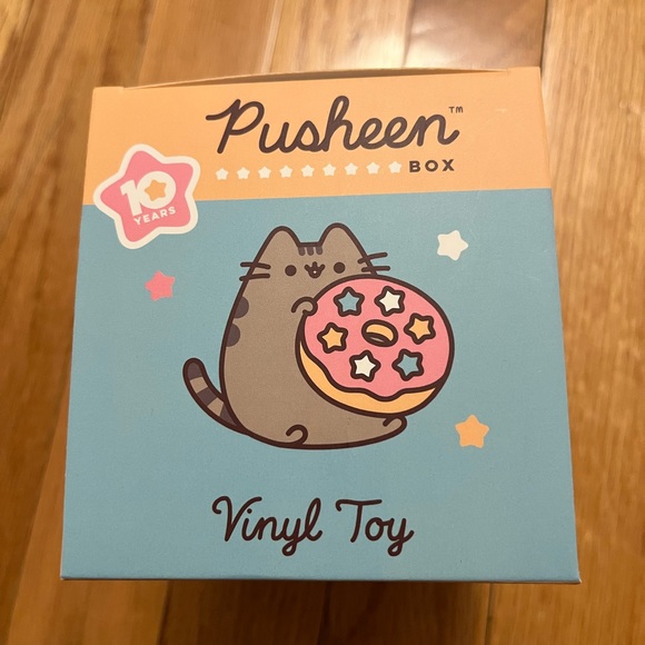 Pusheen | Other | Pusheen Box 22 Rare Collectors Item Pusheen Figurine ...